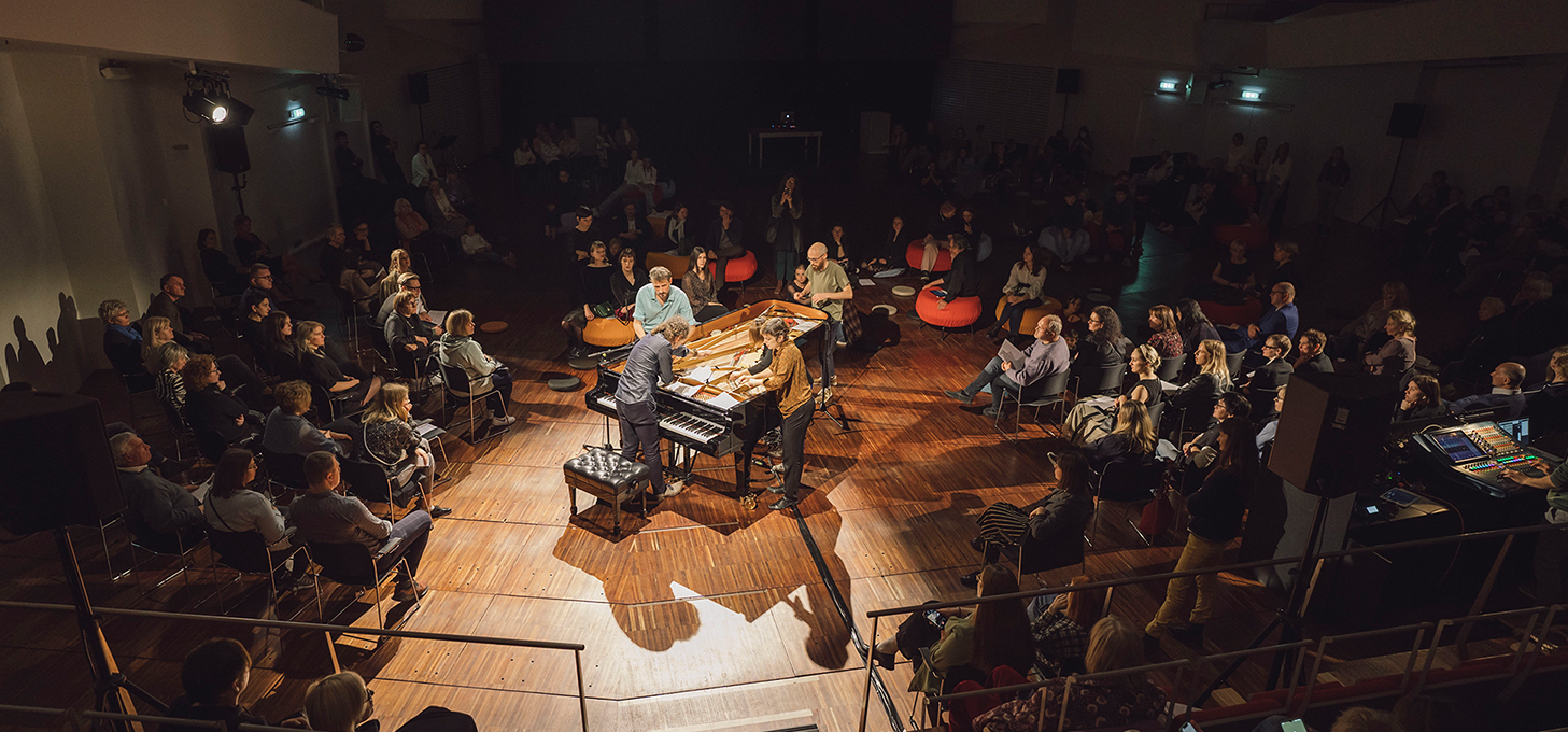 Soundinitiative / Teach yourself to fly [FR] - ESTREIA NACIONAL ...